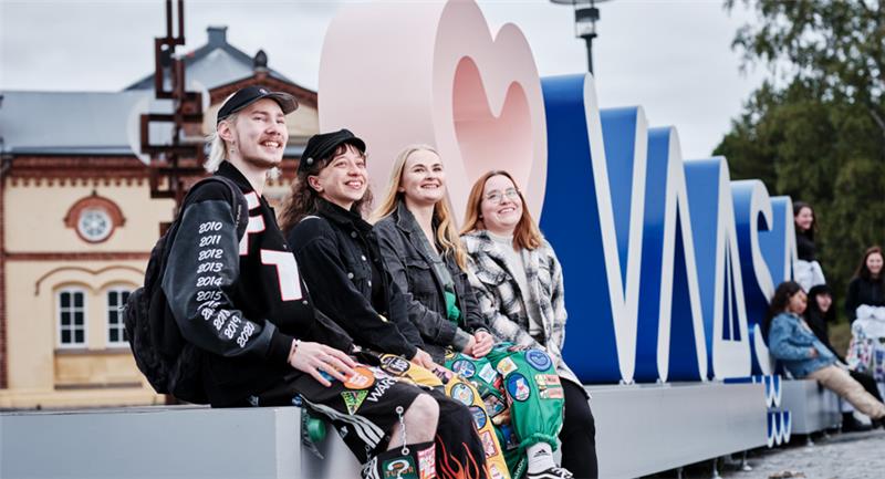 VAMK - Your main partner in expertise - Osaamisen tärkein kumppani